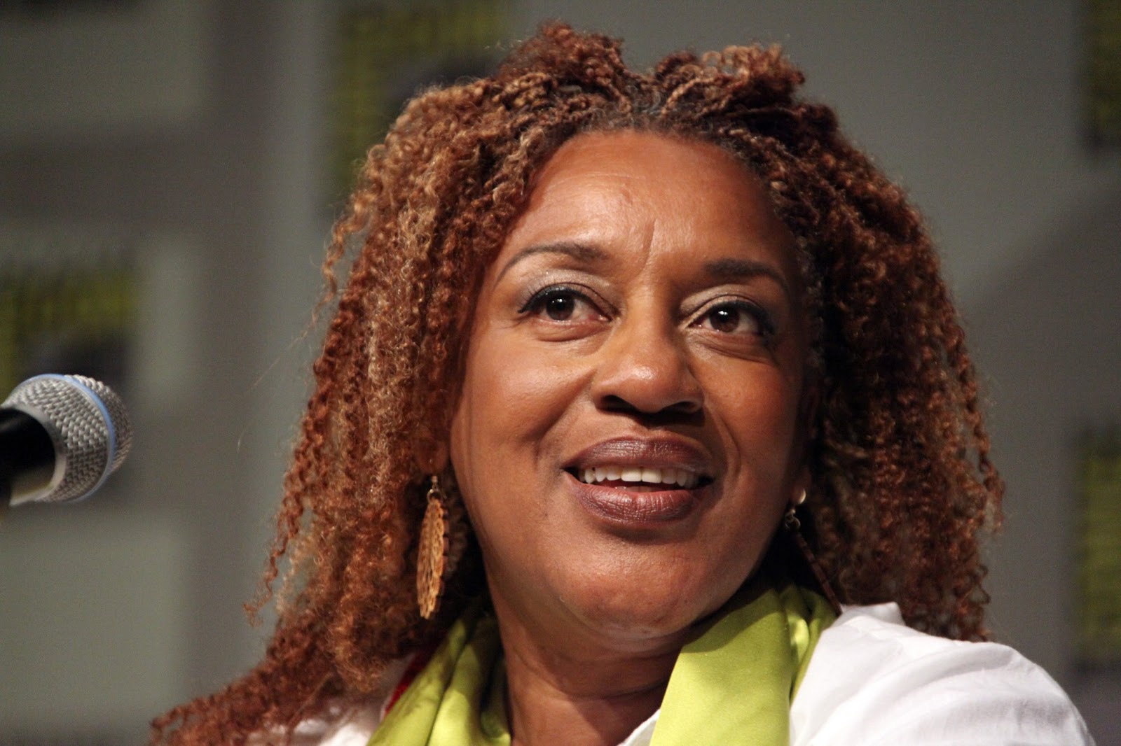 CCH Pounder Photos | Tv Series Posters and Cast