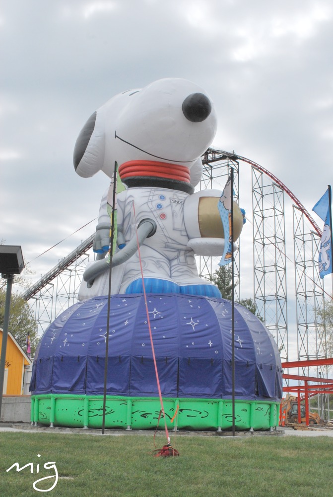 MidwestInfoGuide: Planet Snoopy Construction (WOF)