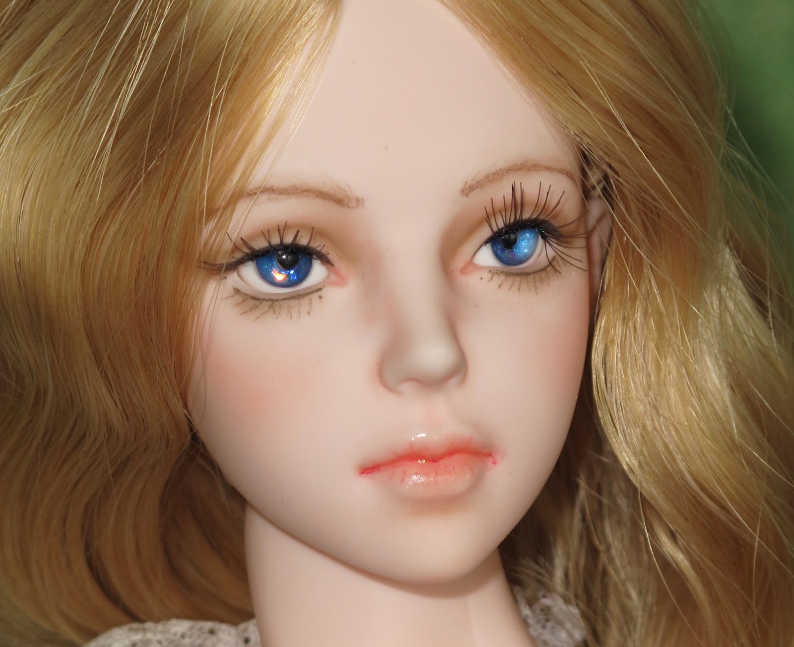 Sandra Doll's Instagram, Twitter & Facebook on IDCrawl