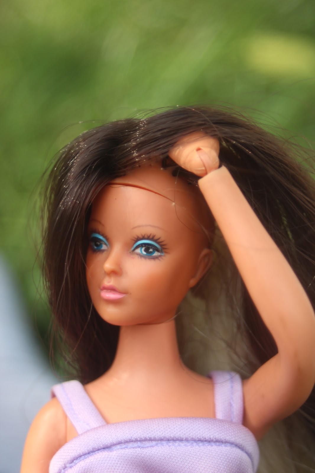 PLANET OF THE DOLLS: Doll-A-Day 2017 #233:Tuesday Taylor and Suntan ...