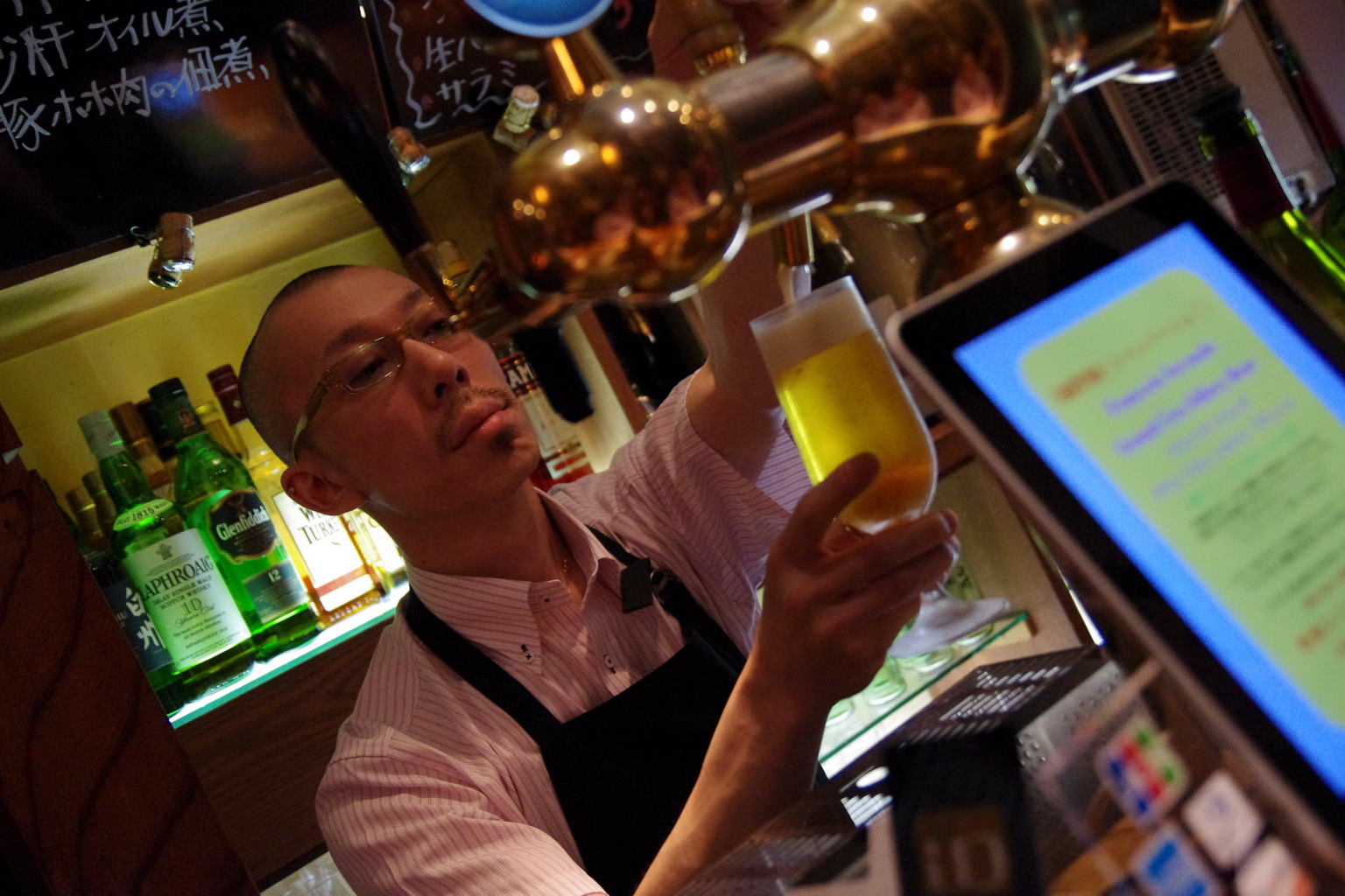 Tokyo Belly: AKASAKA: Japanese Standing Bar Joe... friendly atmosphere ...