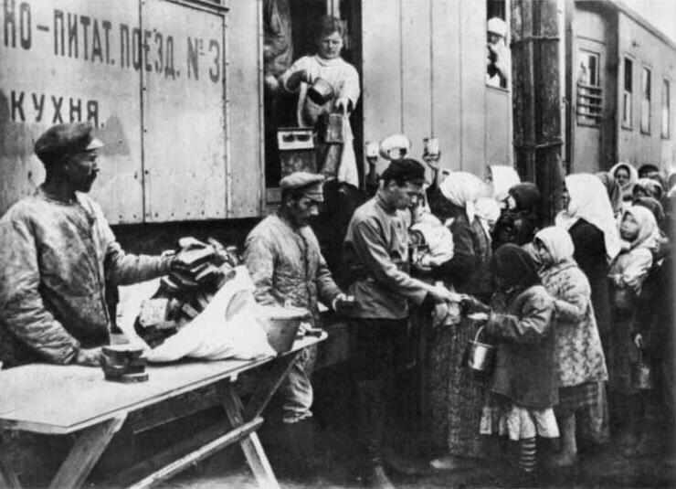 Armour force / Panssaroitu voima : Soviet-Russian (first) famine - 100 ...