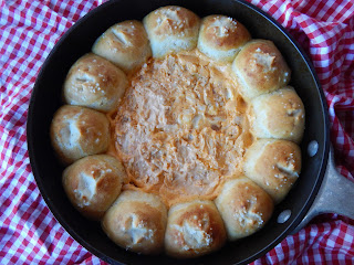 The Nerdy Chef: Cheesy Buffalo Pretzel Ring
