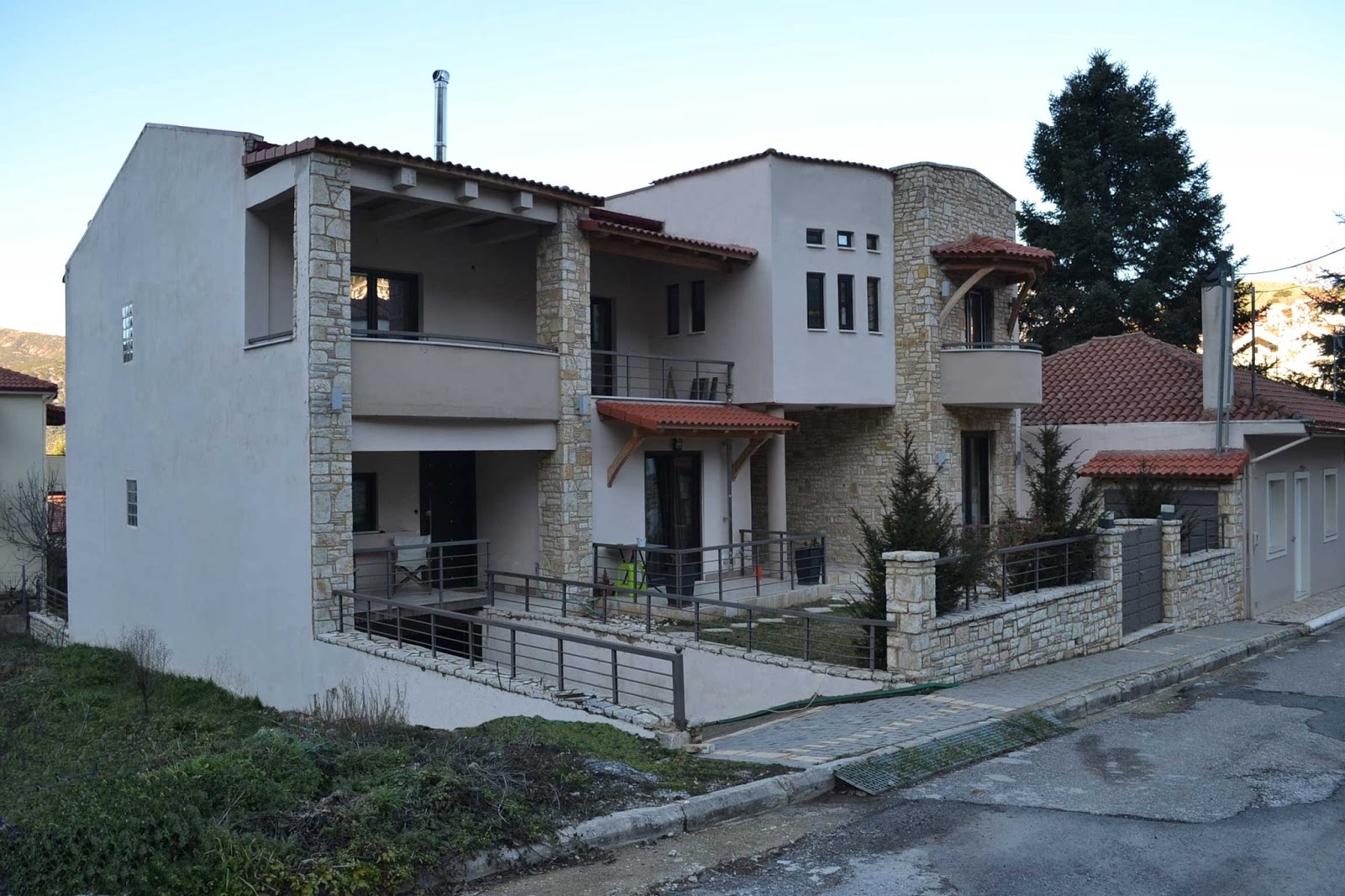 Λίθος studios Πριόλιθος Καλάβρυτα: ΛΙΘΟΣ ΣΤΑ ΚΑΛΑΒΡΥΤΑ