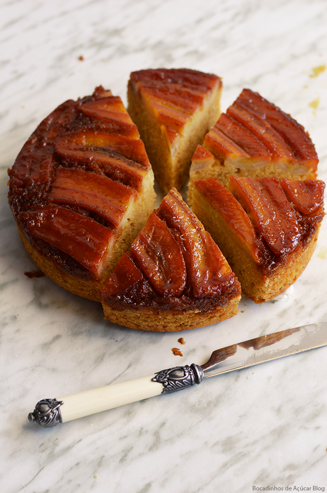 Bocadinhos de Açúcar: Bolo de Banana Invertido/ Upside-down Banana Cake