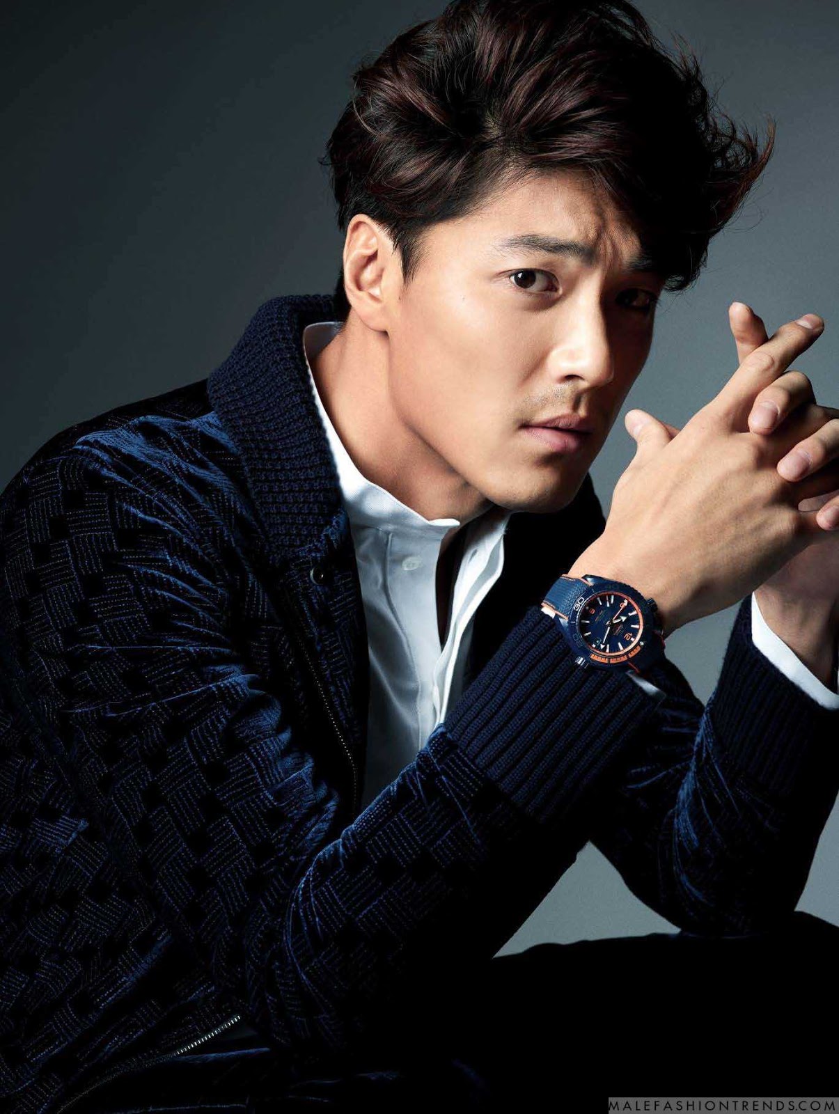 Lee Jae-Yoon domina el estilo festivo neopunk para Men's Folio en su ...