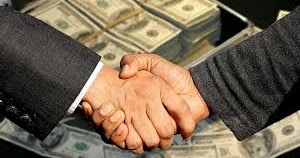 EL ATRILERO: LÍMITES AL PODER