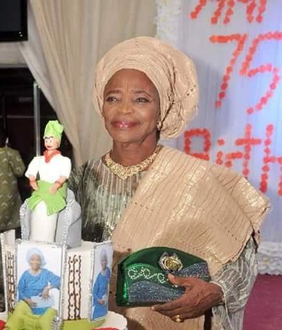 This is Oyelade's Blog: MAMA RAY@ 75