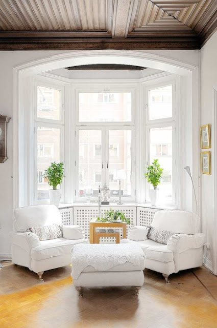 Eat. Sleep. Decorate.: For the Love of.....{All White Rooms}