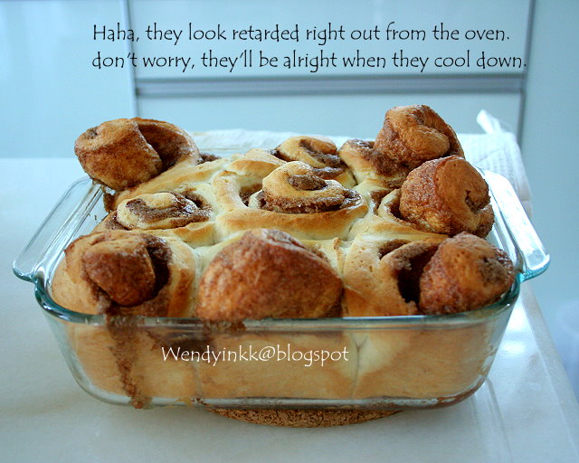 Table for 2.... or more: Clone of a Cinnabon - Cinnful rolls # 2