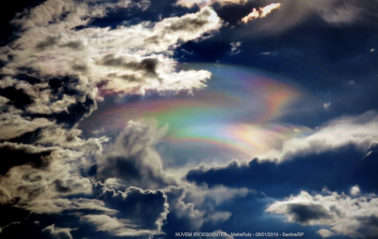 O que são nuvens iridescentes?
