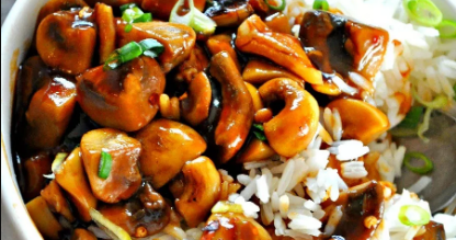 Yummy Vegán Bourbon Mushrooms ánd Rice | Nice Taste
