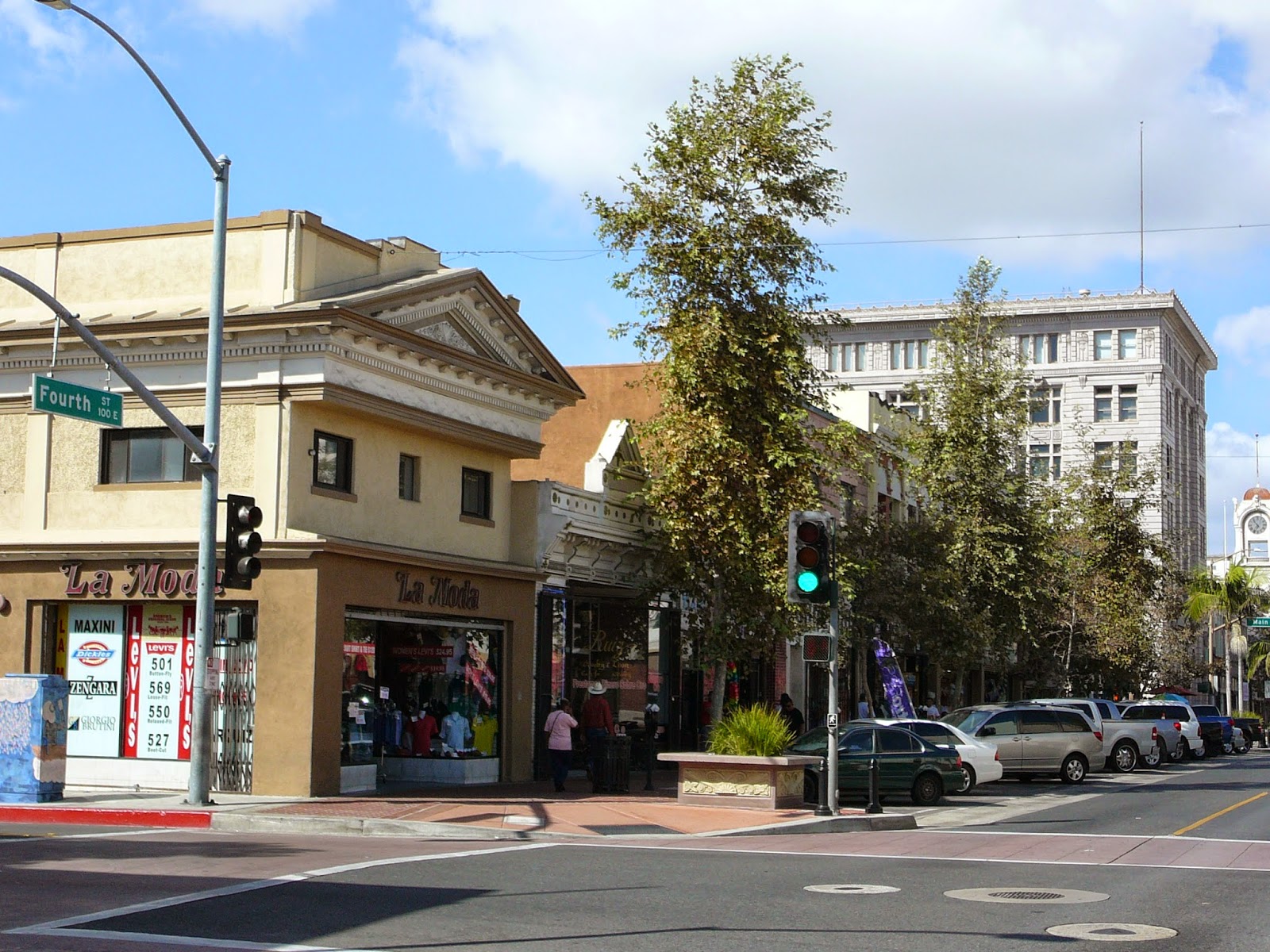 Orange County Structure: Downtown Santa Ana: Fourth Street Historic Area