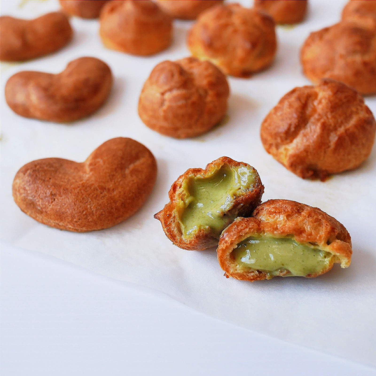 yellowfingers: {Recipe} Matcha Green Tea Cream Puffs