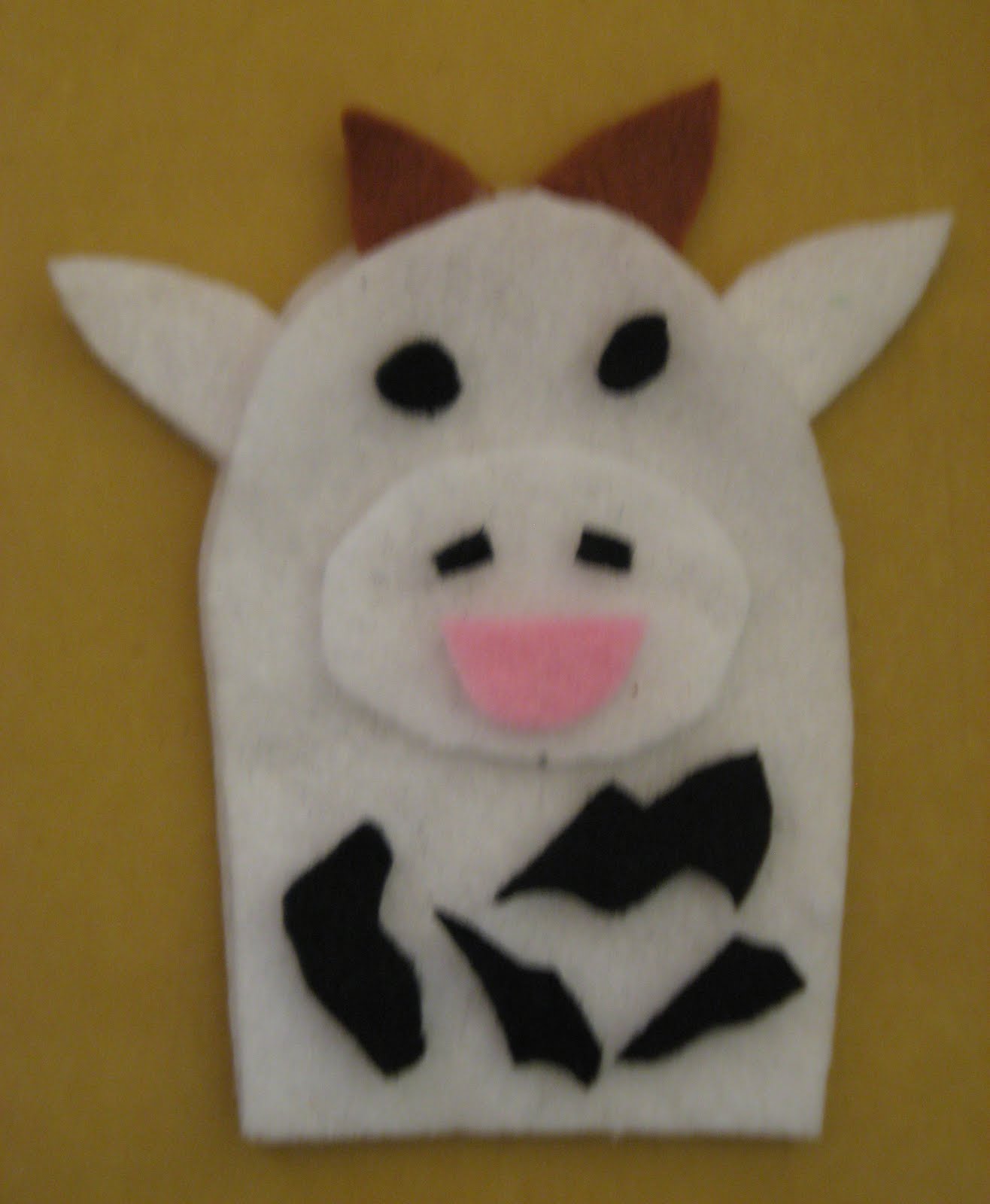 Kaels Craft: COW FINGER PUPPET