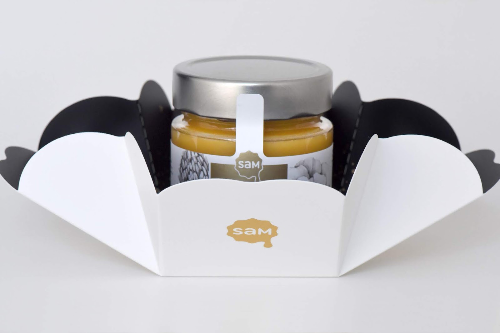 Arctic Raw Honey gift box – Packaging Of The World