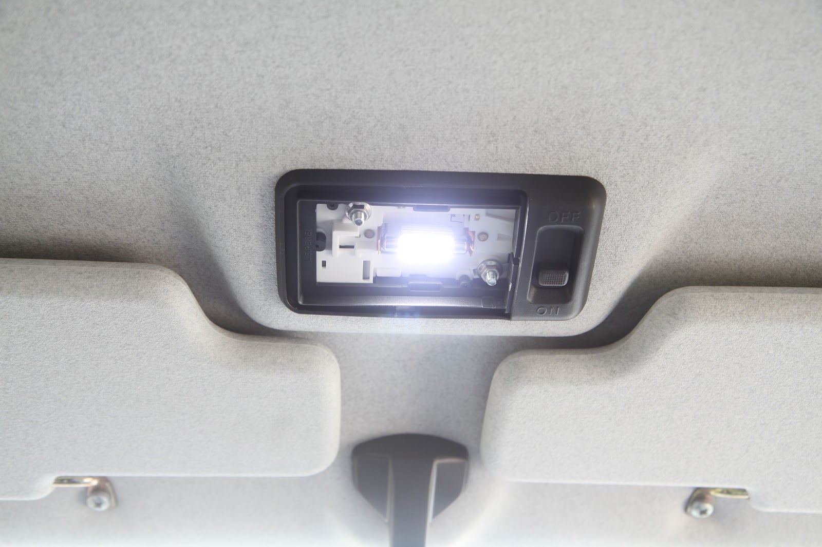 Defender 90 XS: LED lights