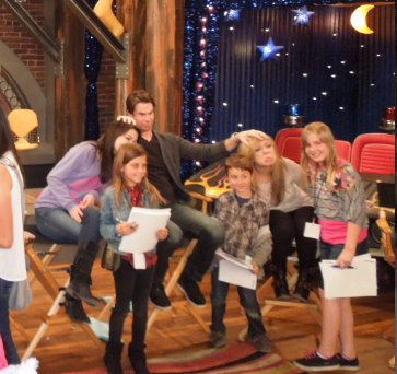 MirandaCityCosgrove: Novas fotos do set do iCarly