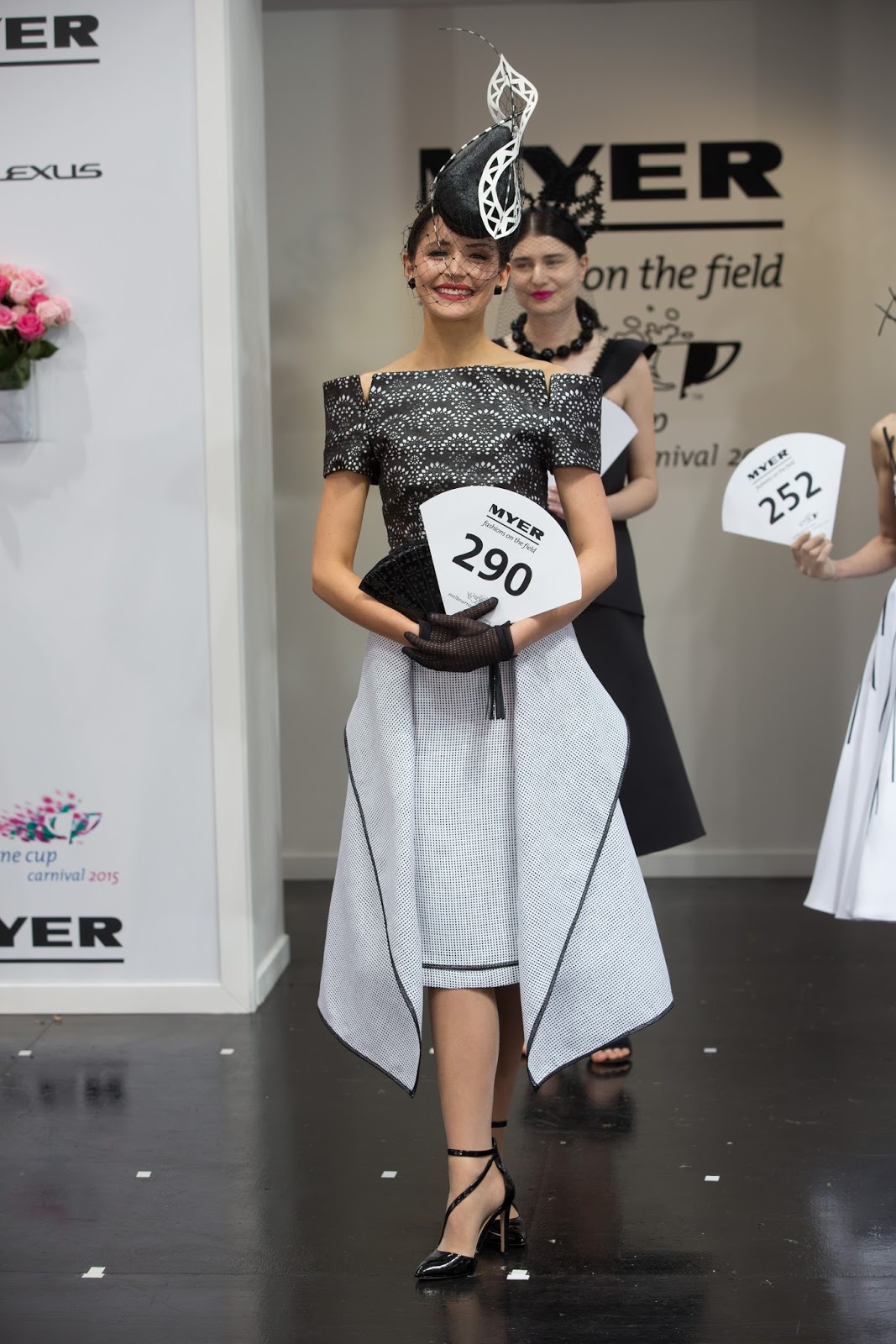 Racing Fashion: Derby Day Fashions on the Field