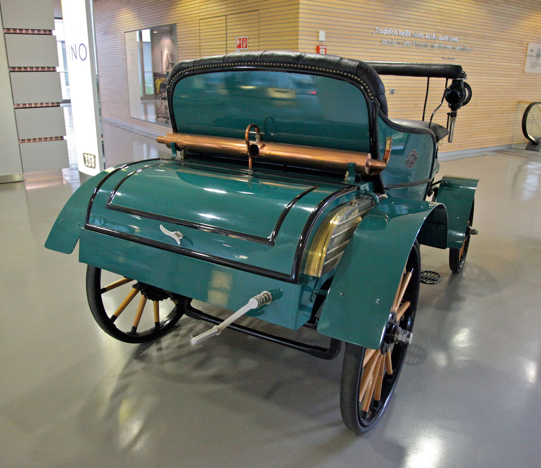 1899 Opel Patentmotorwagen | PrimierAuto