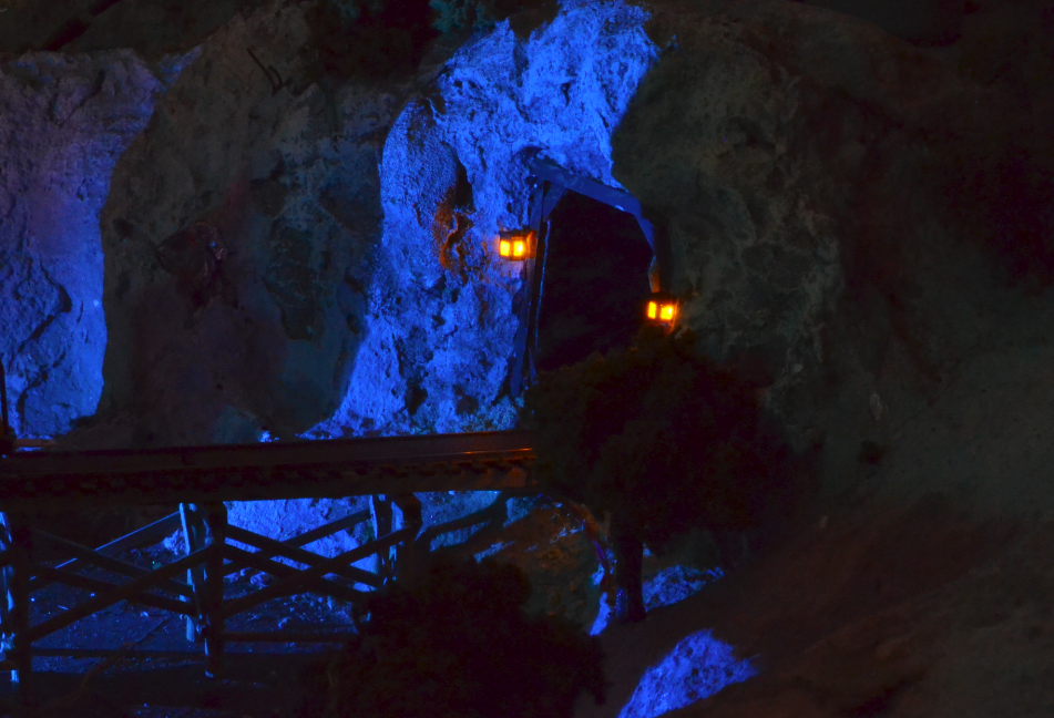 Mine Train Thru Nature's Wonderland: January 2013 Update