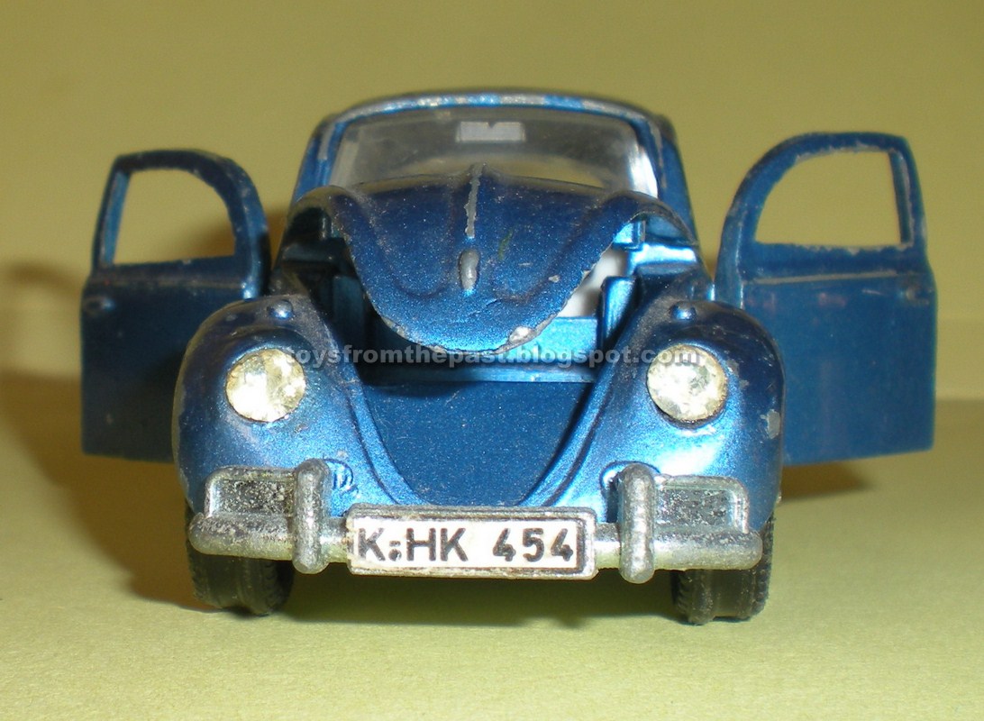 Toys from the Past: #821 DINKY TOYS – VOLKSWAGEN DE LUXE (1972)