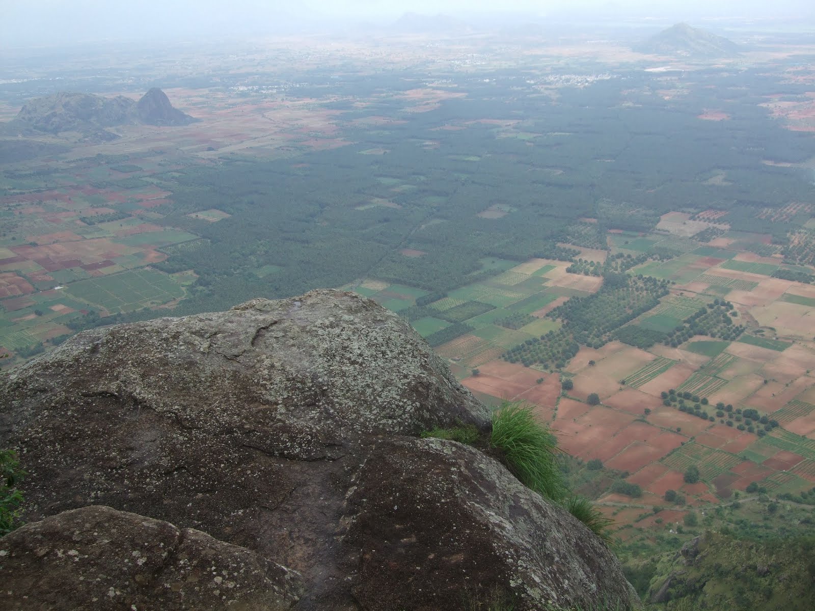Exploring South India - Travel blog.....: Munnar to Thekkady via ...