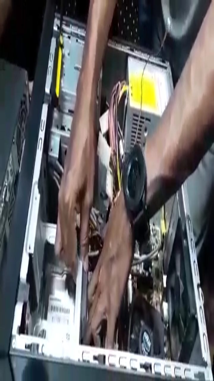 Clases de como desarmar un pc