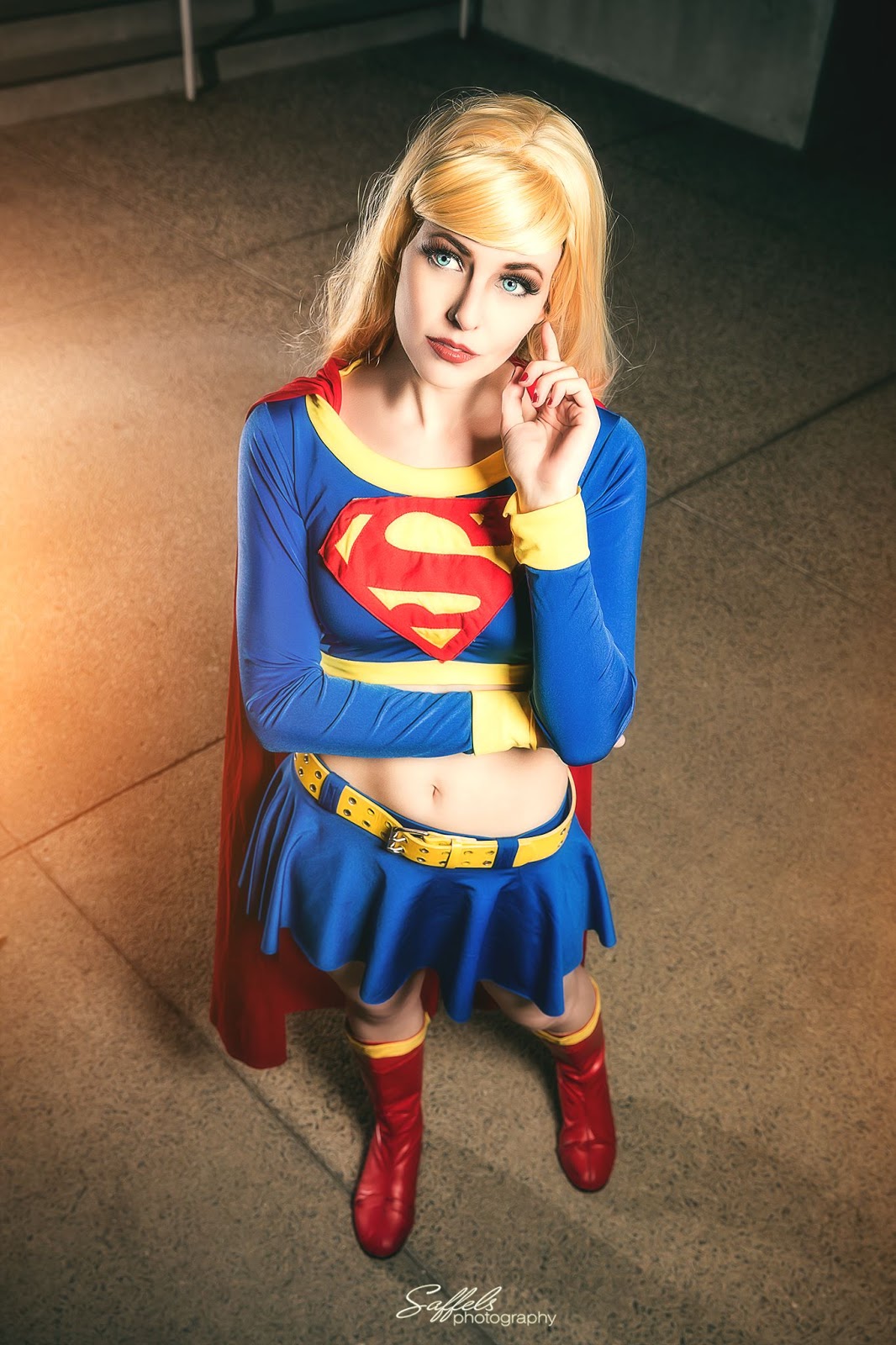 Elarte Cosplay: DC Comics - Supergirl Cosplay