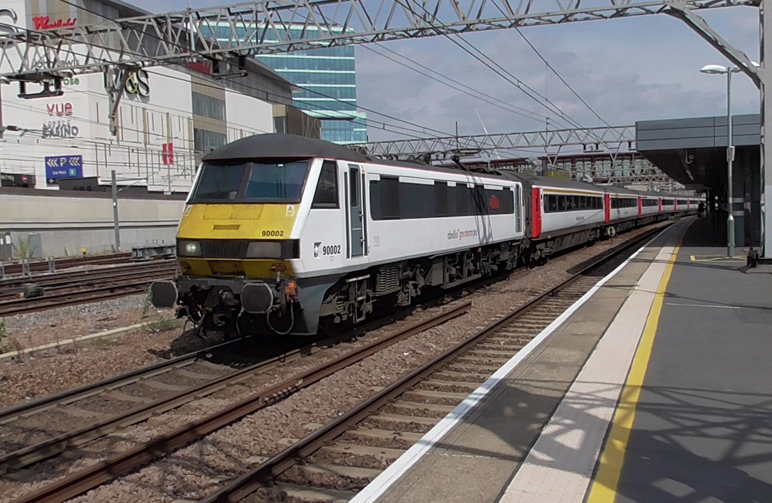LA PASSION DU TRAIN: De l'autre côté de la Manche avec Tarek