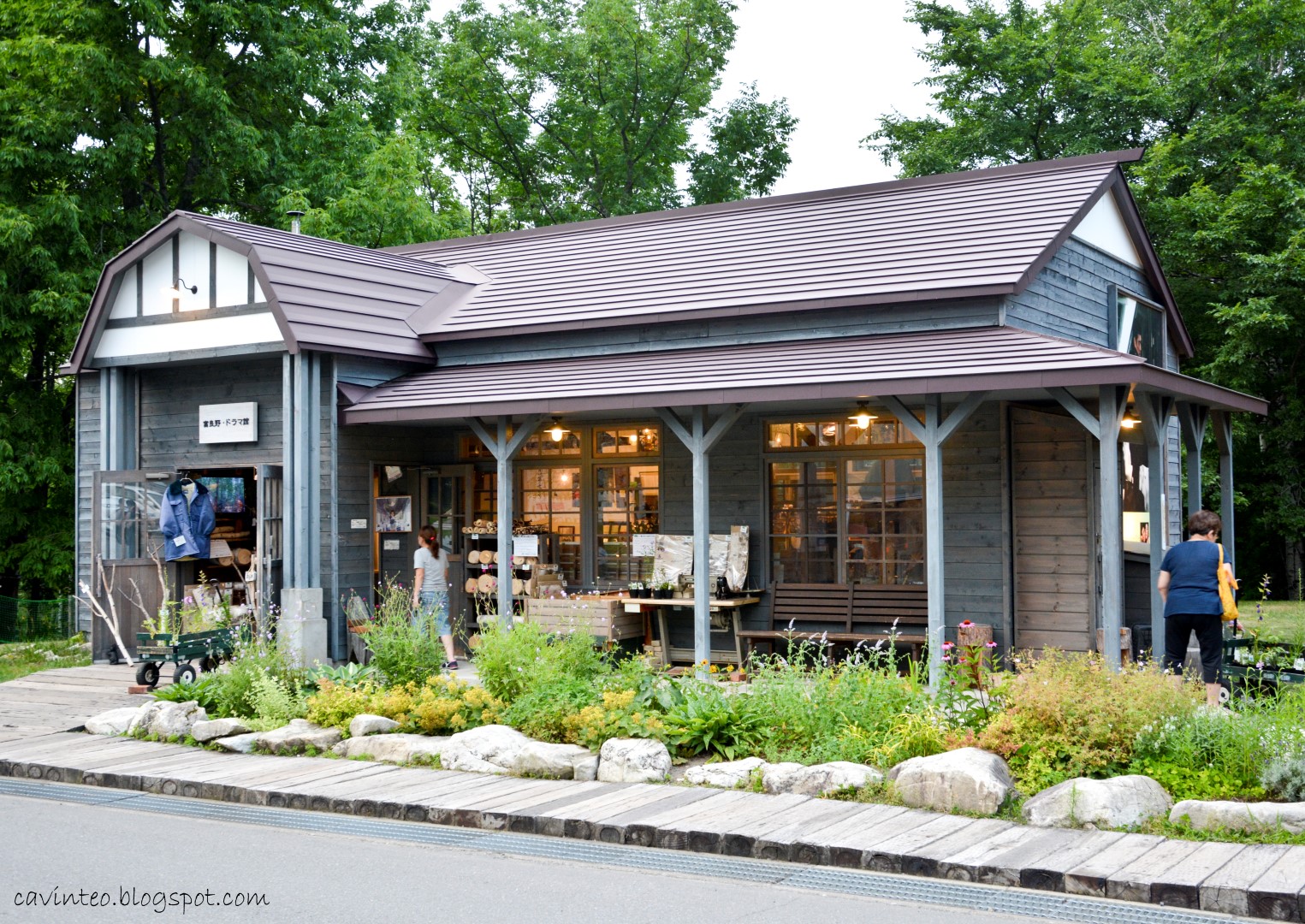 Entree Kibbles: Ningle Terrace - The Magical Little People Village ...