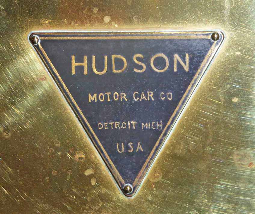 American Auto Emblems: HUDSON