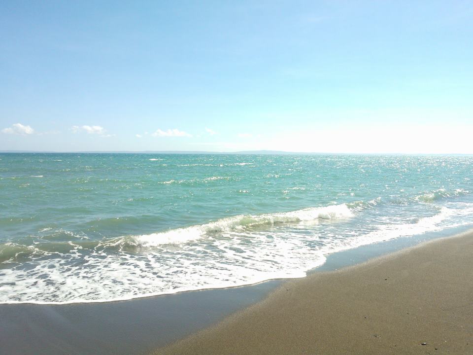 infanta bay beach resort: Welcome to Infanta Philippines