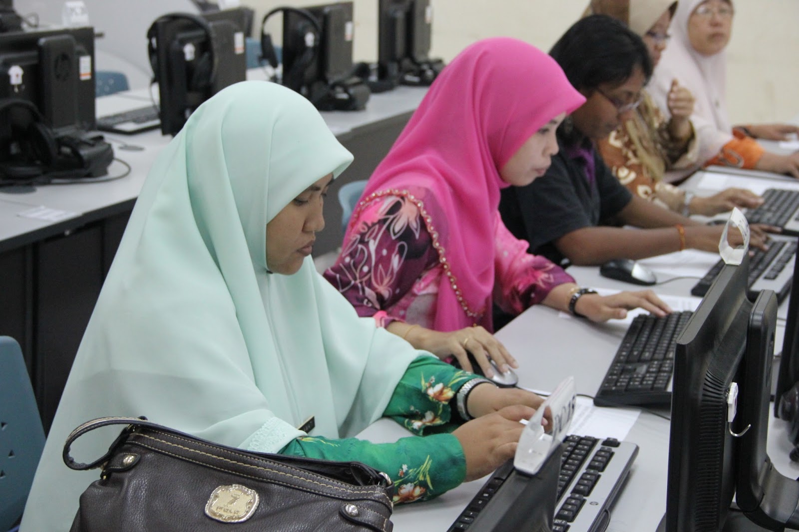 Bersempena dengan minggu PSS,ICT & BAHASA ,telah diadakan pertandingan ...