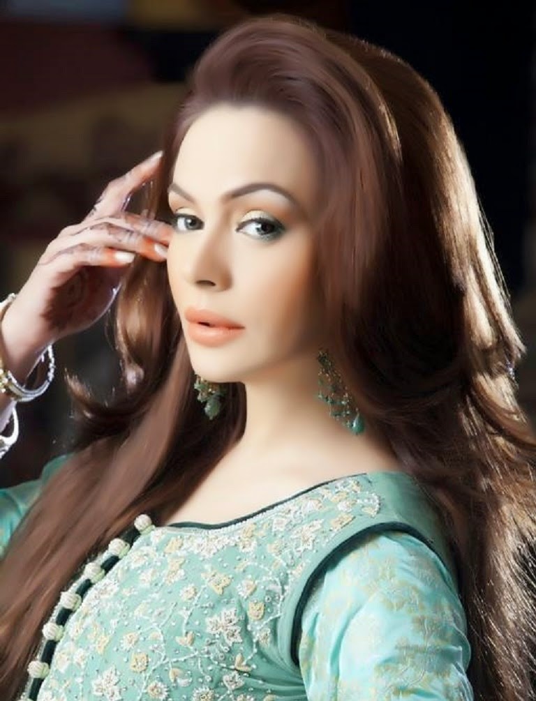 ShowBiz Pakistani Studio Wallpapers: Sadia Imam HD Free wallpapers
