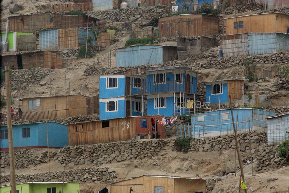 Informality takes over: Huaycán visit I