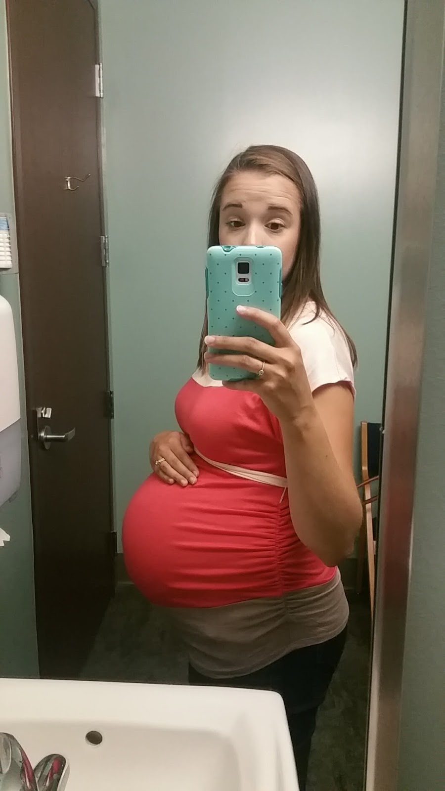 Beautiful Thing: Baby Bump #2: 33 Weeks