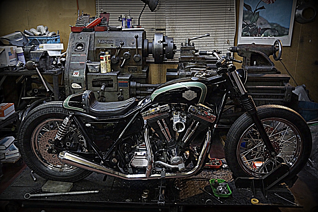 FXR by Rawcal Speed Shop - Inazuma café racer