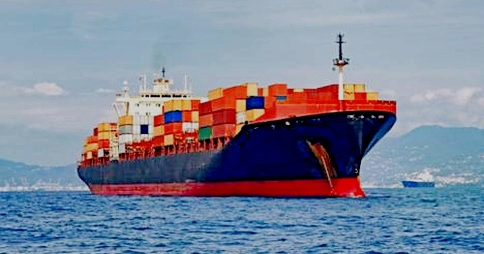 Elige tu barco de carga ideal para transportar tus mercancías EL