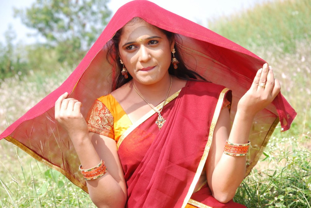 Newstillsindia: Actress Geetha Pallavi Latest Stills