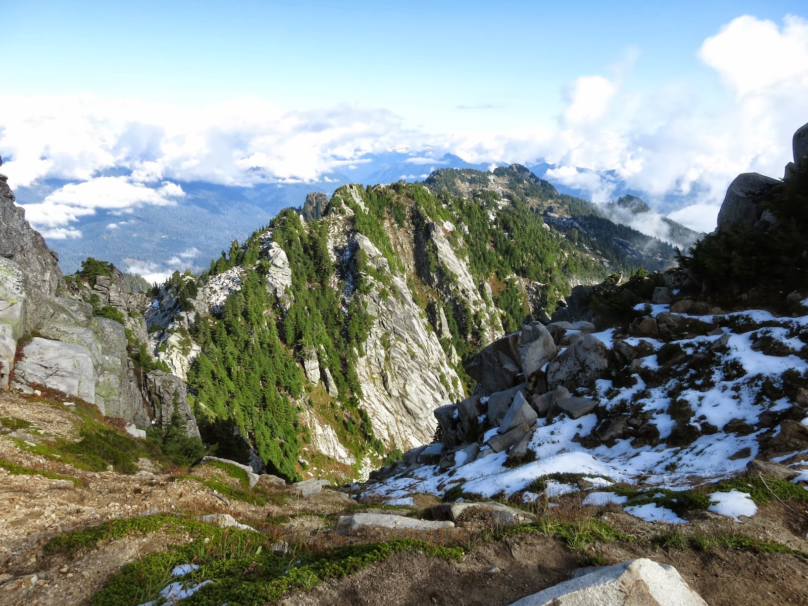 Pacific Northwest Seasons: Great Northwest Fall Hikes: A Few Favorites