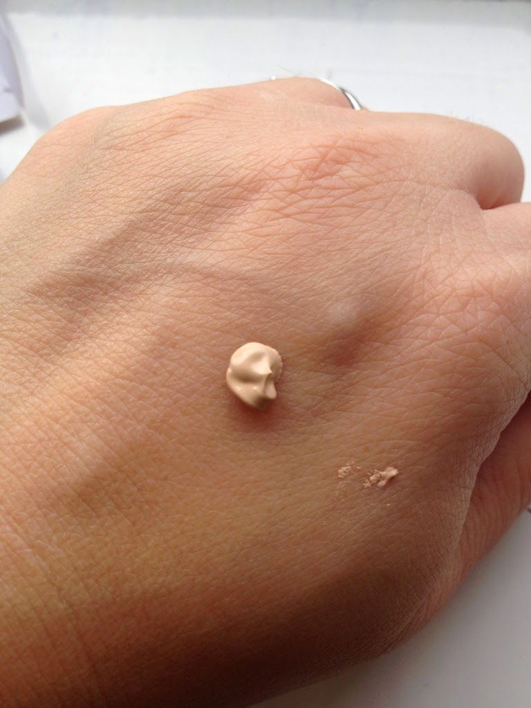 BeautySwot: Max Factor Skin Luminizer Foundation Review