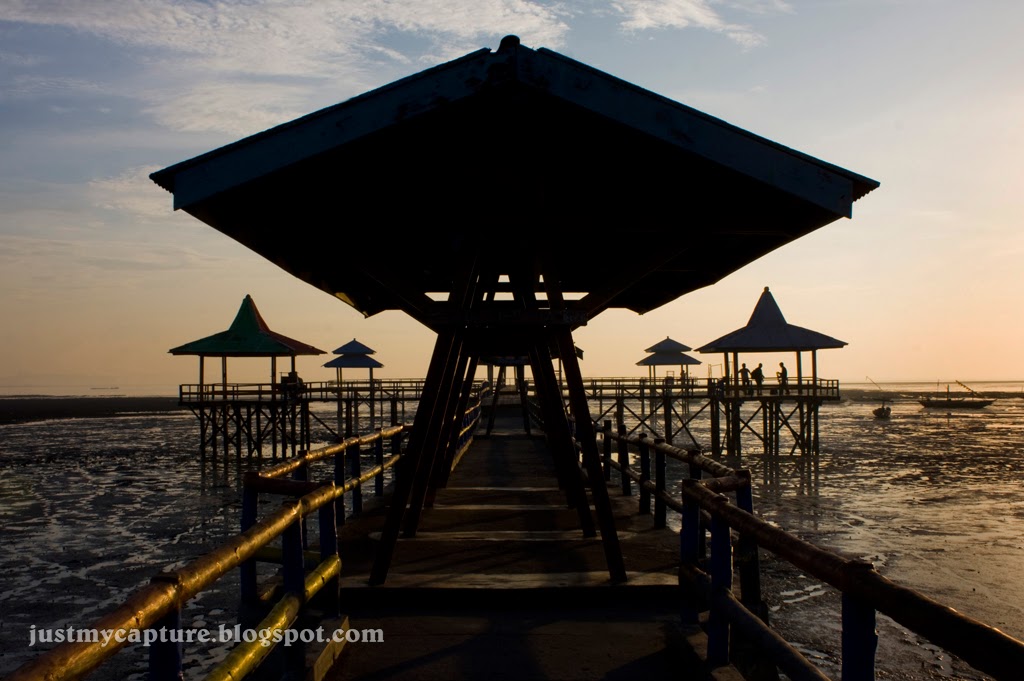 Just My Capture: Pantai Kenjeran Lama Surabaya di Pagi Hari