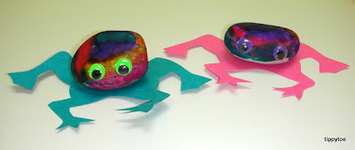 Tippytoe Crafts: Rock Frogs