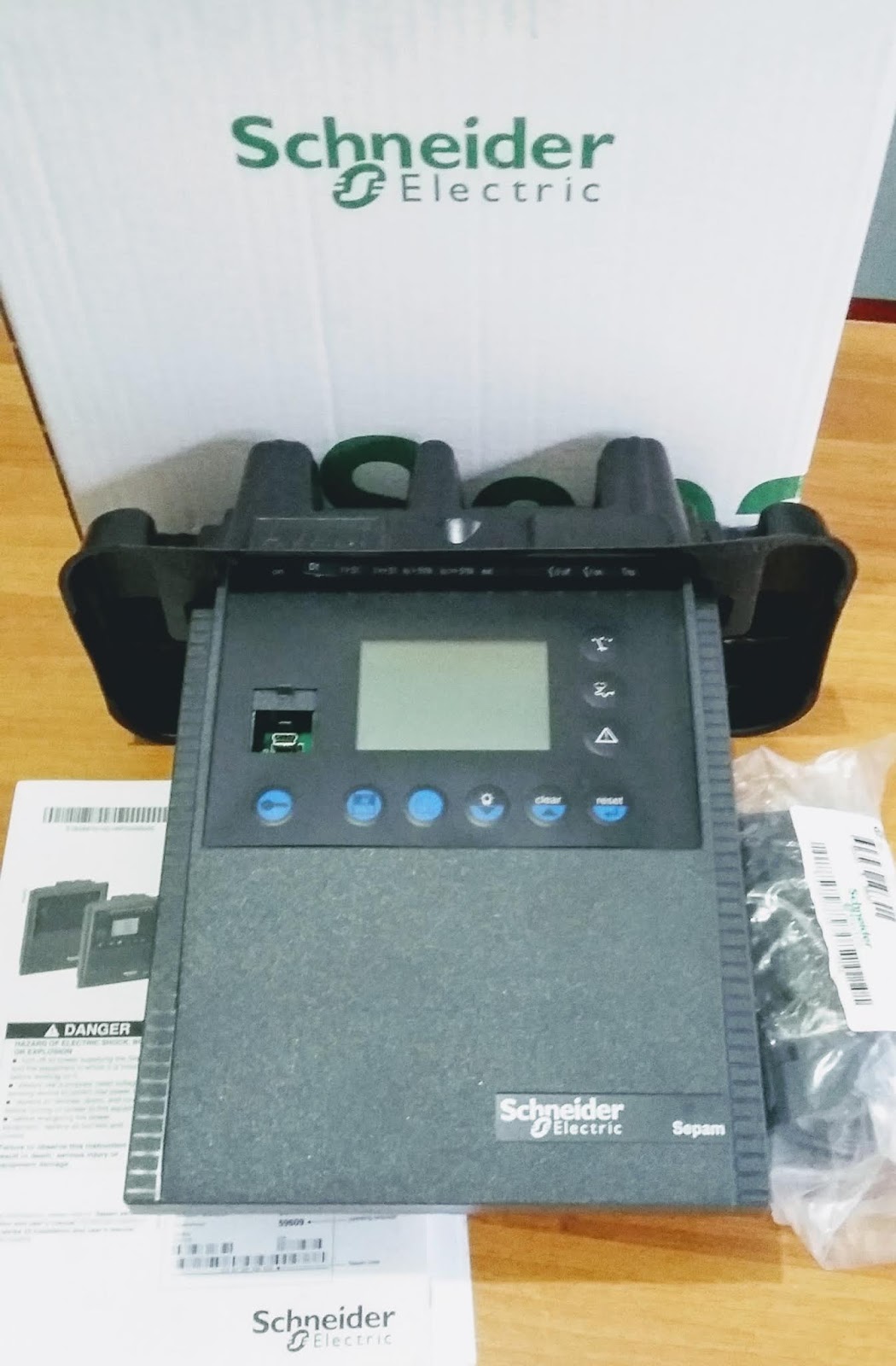 SWATECHELECTRICA: Jual/Sell: Sepam Series 40 Schneider Electric.