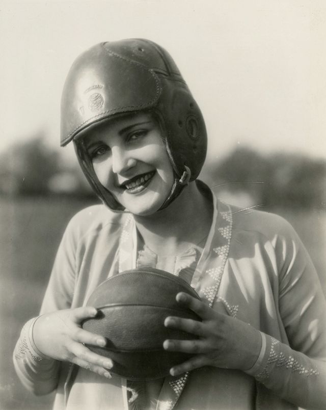 30 Vintage Portrait Photos of Tragic Beauty Jeanette Loff, the ...