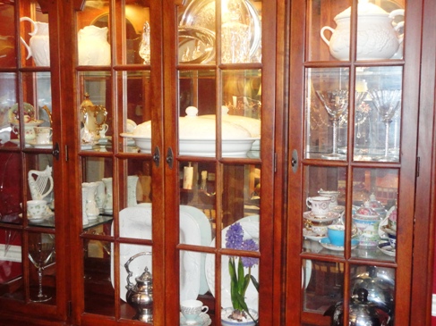 21 Rosemary Lane: Dining Room Breakfront