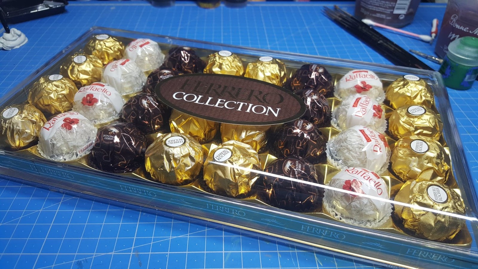 Tutorial - A 15$ Wet Palette / Une palette humide à 15€ ~ Chestnut Ink