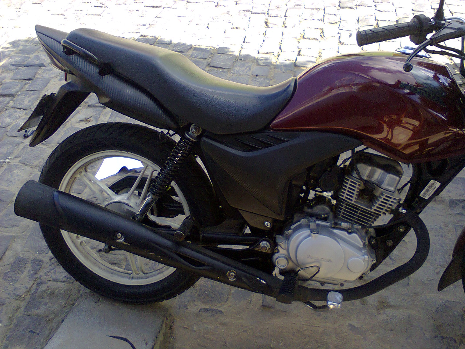 lucasplotagem: FAN 150 COM ENVELOPAMENTO PARCIAL EM FIBRA DE CARBONO!!!