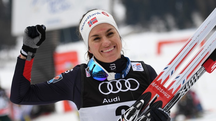 Heidi Weng tira diferença e acirra disputa feminina no Tour de Ski